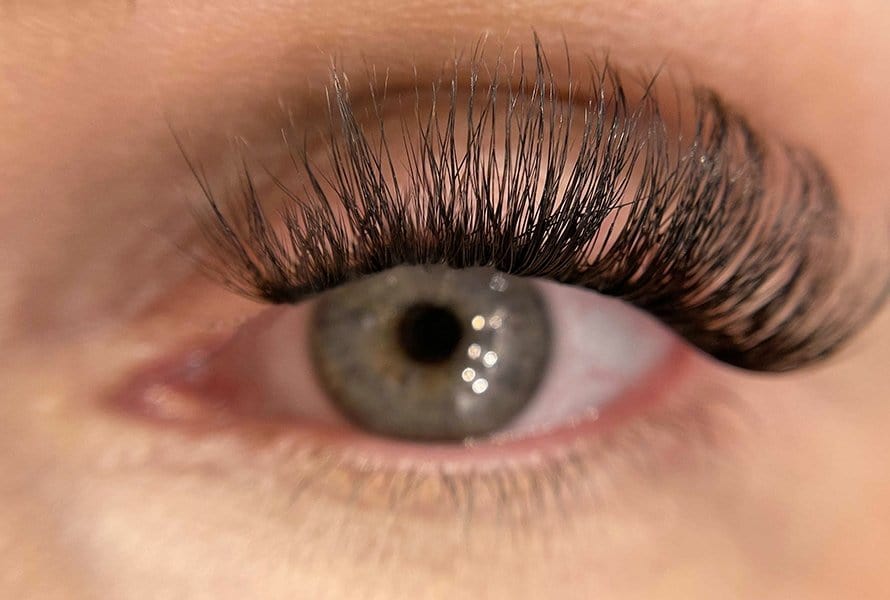 3D volume technique for eyelashes – GirlGotLashes